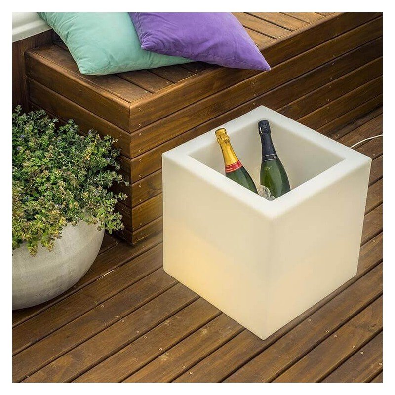 Nicho de LED: Destaque seus objetos com estilo e iluminados - Locação ...